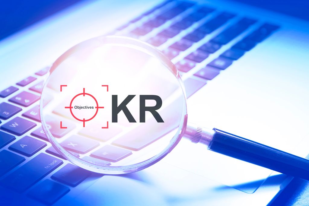Set and Achieve Medium-Term Goals in 2025 | SMART & OKR Planning Tips